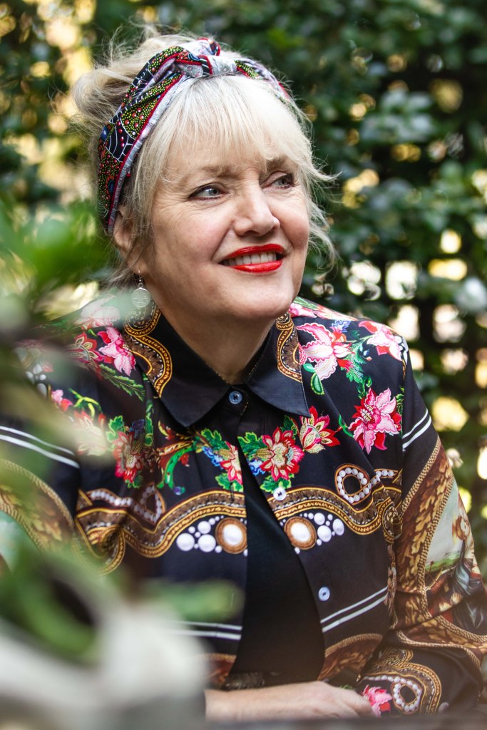 Robyn Ross: Art, Inspiration & Painting stories beyond the surface ...